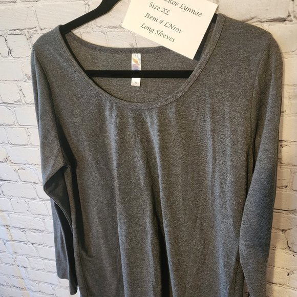 LuLaRoe | Tops | Lularoe Lynnae Top Gray Xl Ln1 | Poshmark